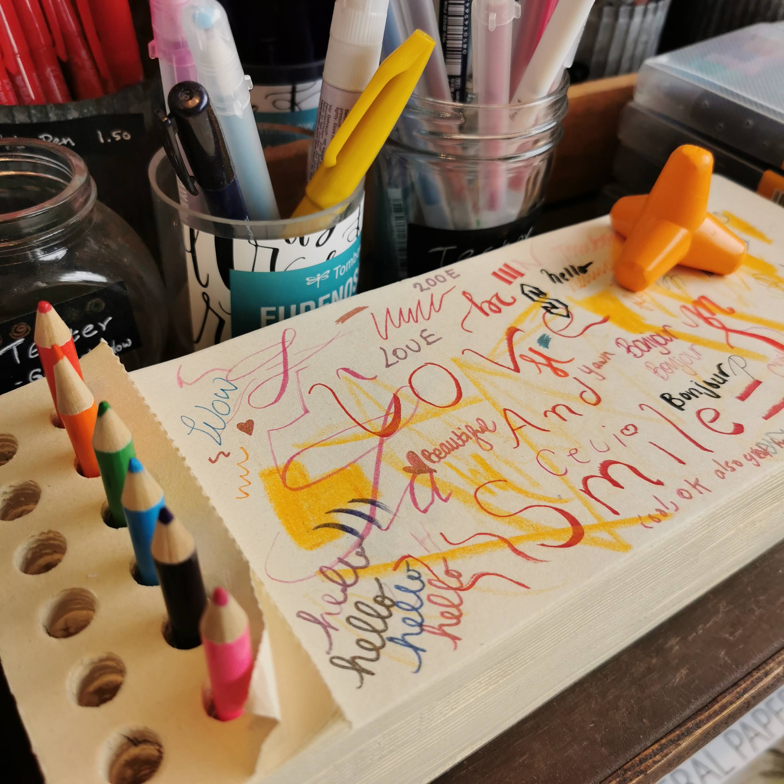 Getting Curious: Handwriting – The Paper Mouse