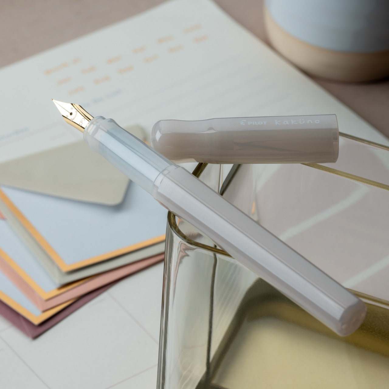 Kakuno Madoromi Fountain Pen | Cumulus White – The Paper Mouse